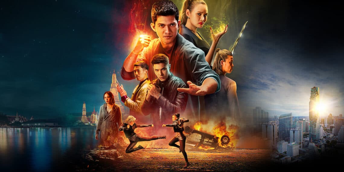 Classified Movie Review – Aaron Eckhart's Film Shoots Blanks