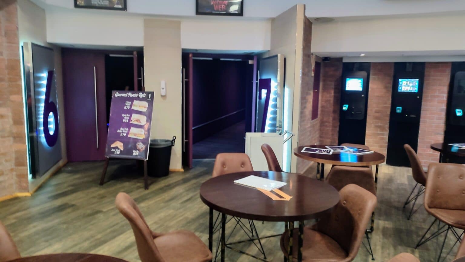 Enjoying Valentine’s Day with Ster Kinekor’s Cine Prestige Experience