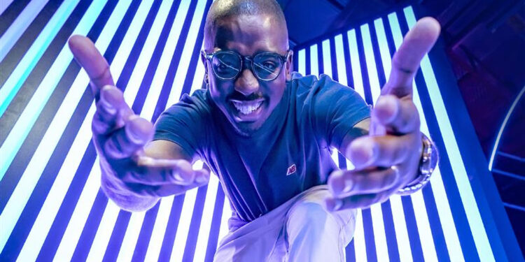 11 Celebrity Gamers: Henry Cavill, Robin Williams, Vin Diesel & More