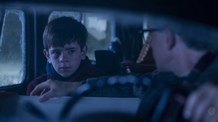IT: Welcome to Derry Star Miles Ekhardt Talks Pennywise, Bill Skarsgård ...